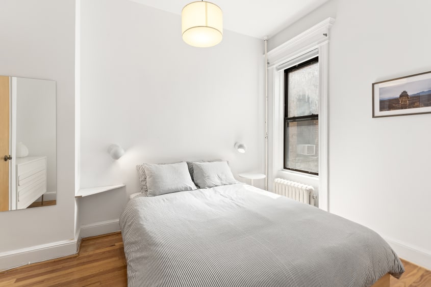 Notorious B.I.G.'s Childhood Home (226 St James Place) Rents for $4,000 ...