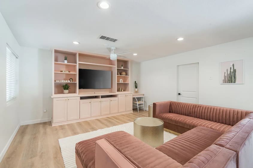 “Bachelorette Houses” Are the Trendiest New Real Estate Investment ...