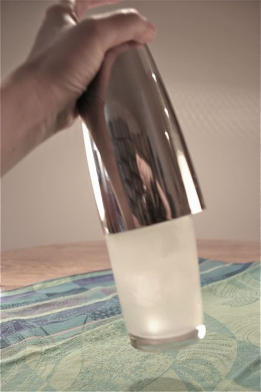 How to Mix a Cocktail with a Boston Shaker Straight Up Cocktails and ...