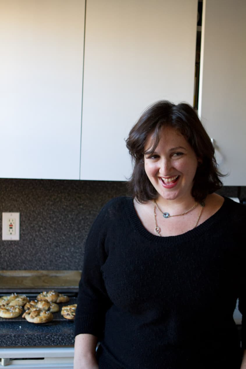 Deb Perelman’s Tiny Smitten Kitchen Rental | The Kitchn