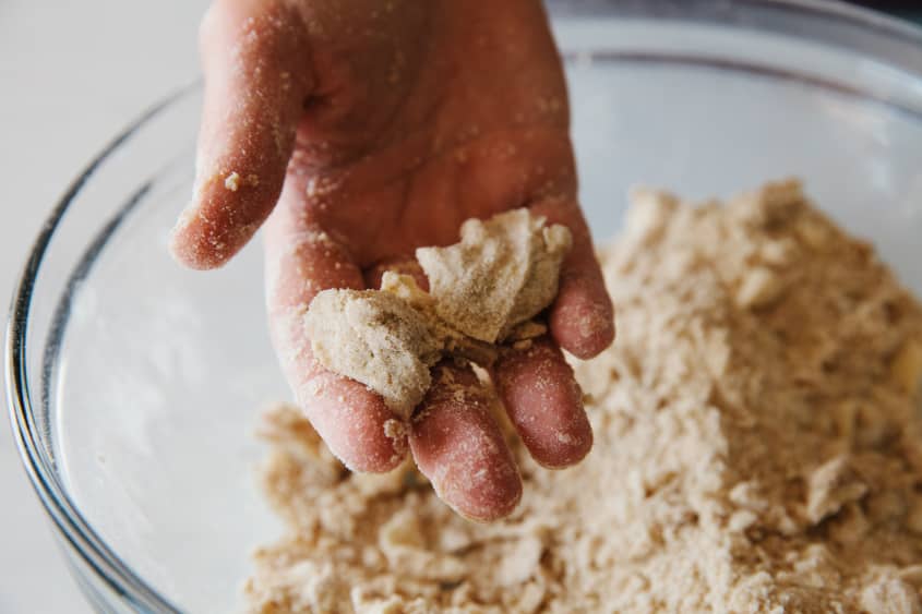 How to Make a Fruit Crumble with Any Kind of Fruit | Kitchn | Kitchn