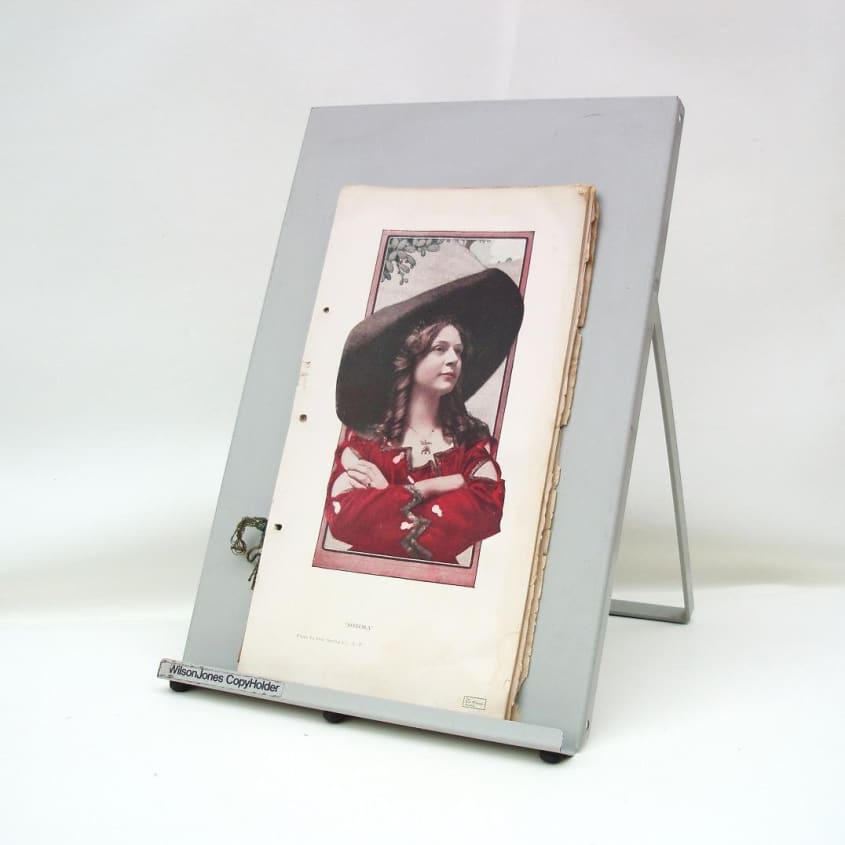 5 Paper Stands to Hold Your Recipe Print-Outs | The Kitchn