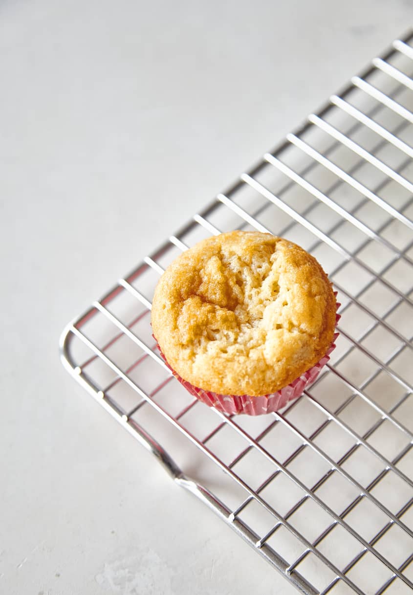 How to Make 1 Vanilla Cupcake (Single-Serve Recipe for a Personal Treat ...