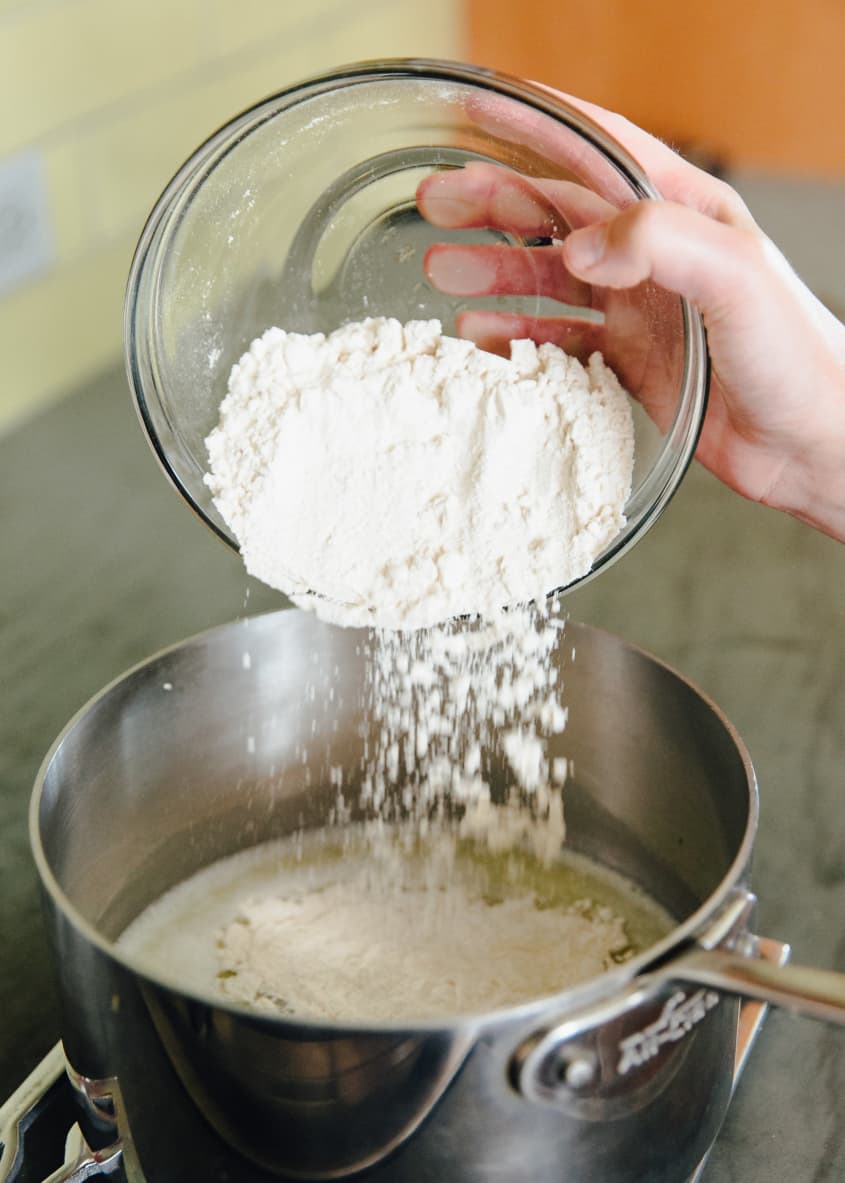 What Is Pâte à Choux Pastry? Recipe (With Light, Airy Interior) | The ...