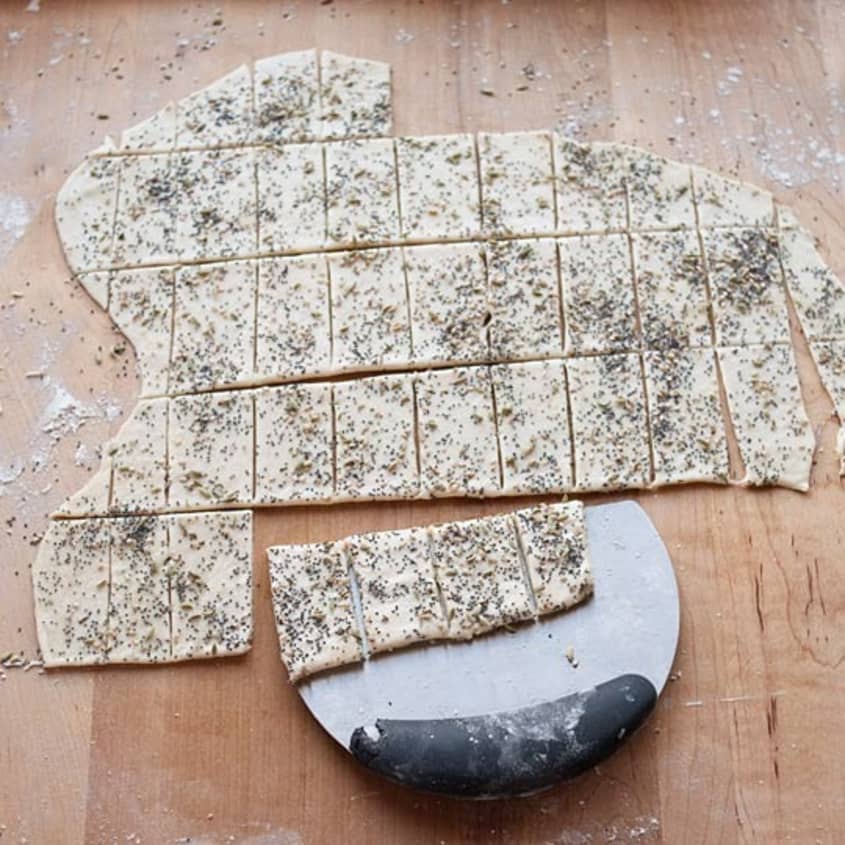 Homemade Cracker Recipe (5 Ingredients, Quick and Easy) | The Kitchn