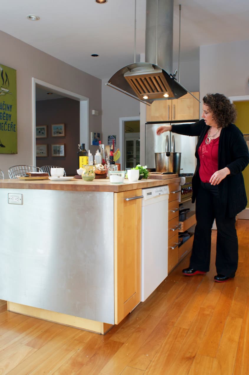 Cook’s Country Editor Eva Katz’s Homey, Hardworking Kitchen | The Kitchn
