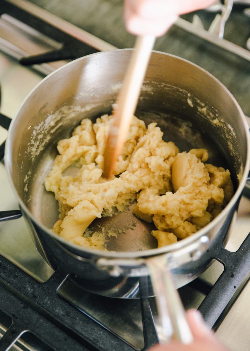 What Is Pâte à Choux Pastry? Recipe (With Light, Airy Interior) | The ...