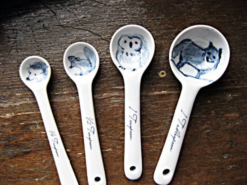 7 Doors Studio: Hand-Painted Ceramic Measuring Spoons & Cups | The Kitchn