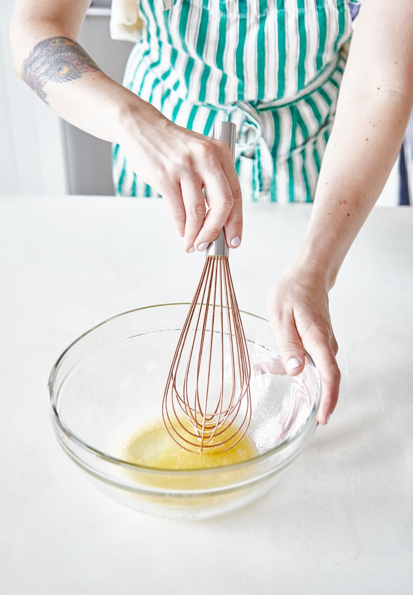 How to Make 1 Vanilla Cupcake (Single-Serve Recipe for a Personal Treat ...