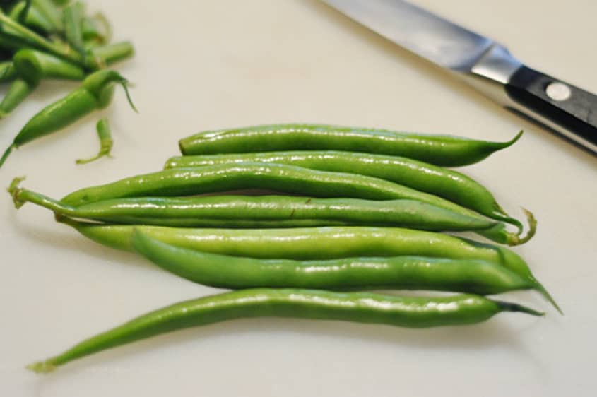 Quick Tip: How to Quickly Trim a Big Pile of Beans | The Kitchn