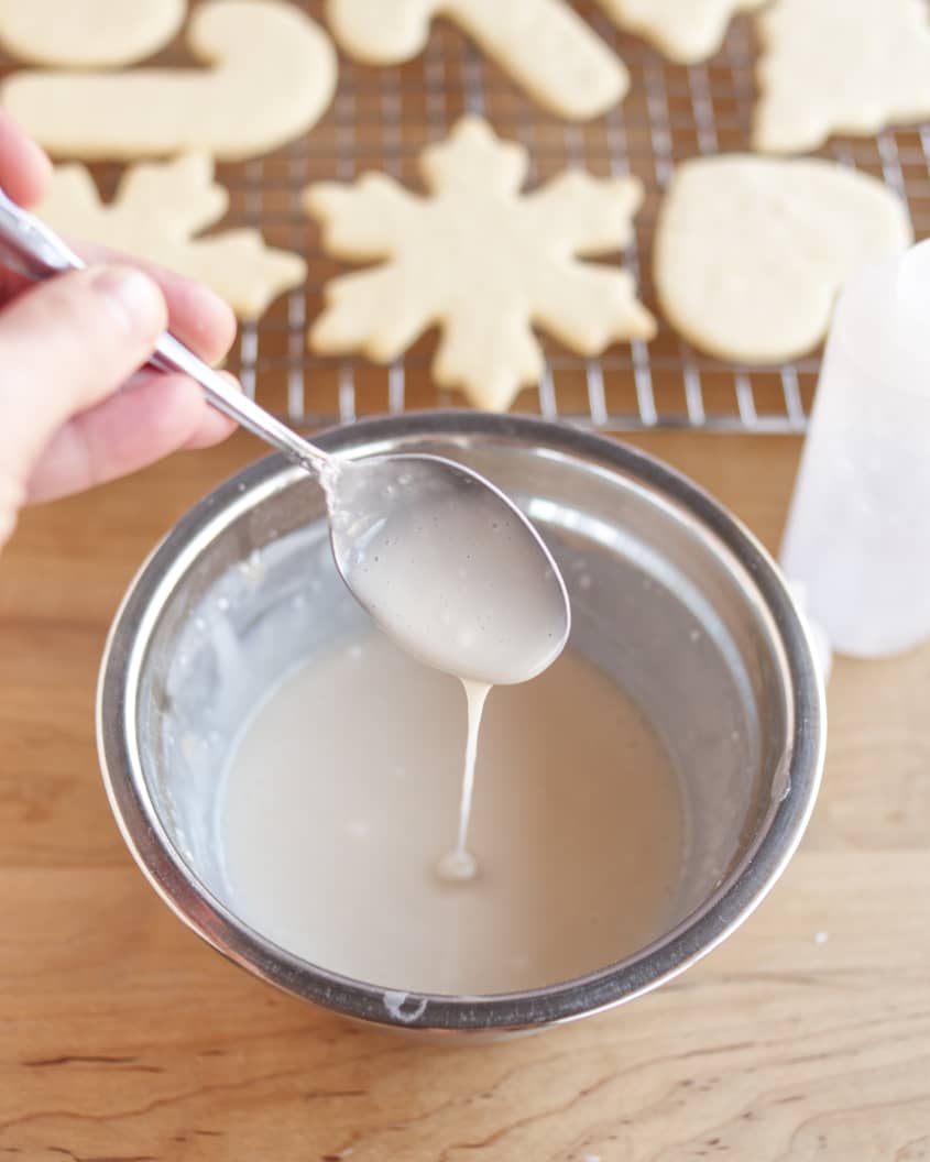How To Decorate Cookies with Icing: The Easiest Method | The Kitchn