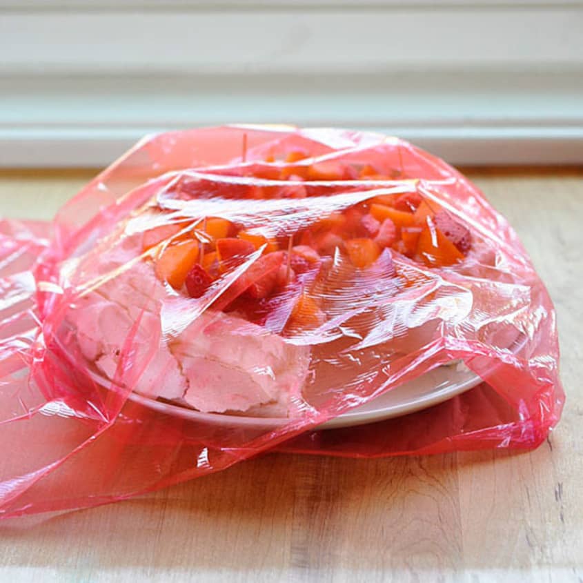 Don’t Smudge the Icing! An Easy Way to Cover Decorated Cakes and ...