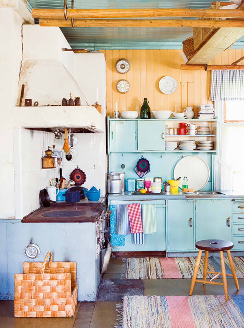 Summer Getaways: Cozy Cabin Kitchens | The Kitchn