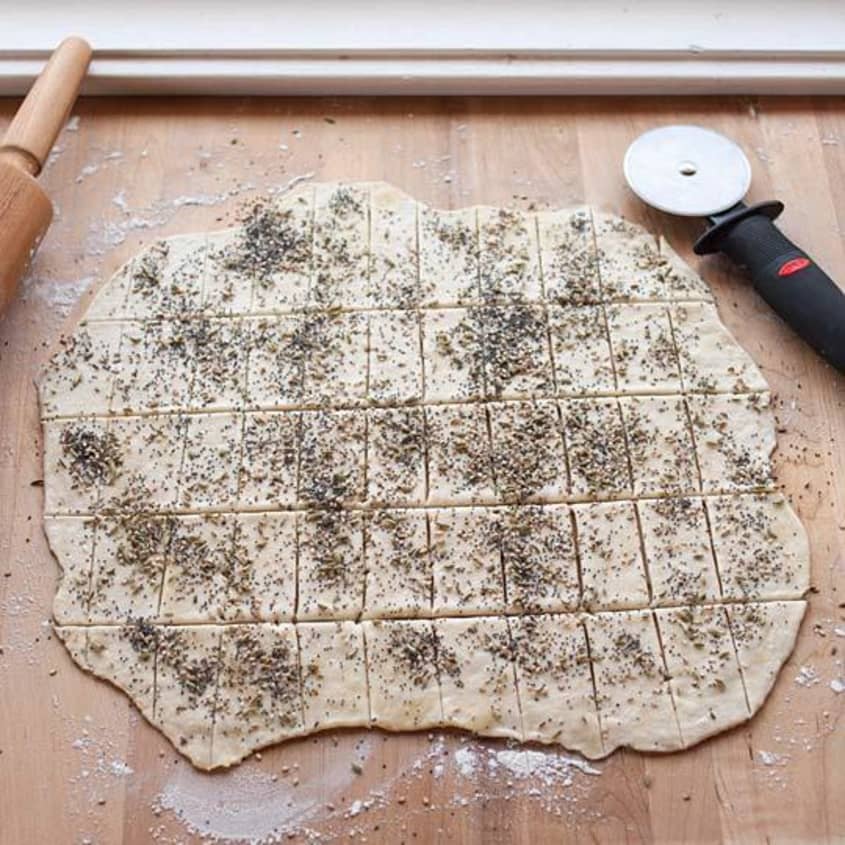 Homemade Cracker Recipe (5 Ingredients, Quick and Easy) | The Kitchn