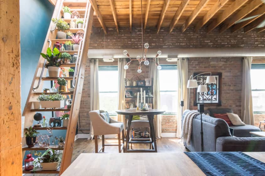 House Tour: A Renovated Industrial Modern Chicago Condo | Apartment Therapy