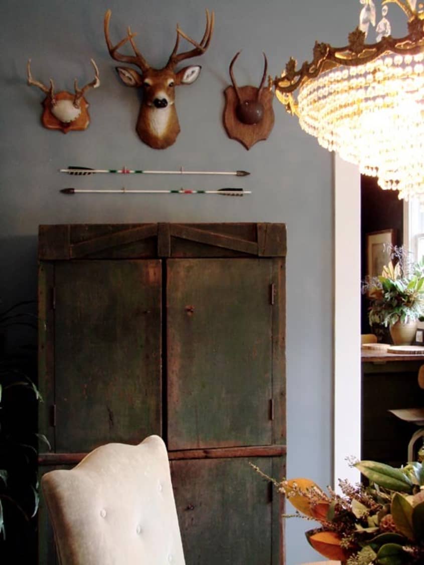 Michele & Ryan Tansey’s Antiquarian Hideaway | Apartment Therapy