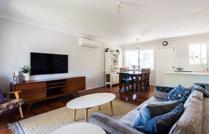 House Tour: A Cozy & Vintage Australian Home | Apartment Therapy