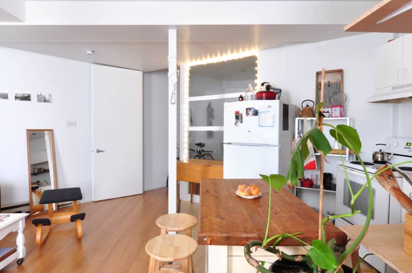 House Tour: A Small, Delicate & Minimal Montreal Studio | Apartment Therapy