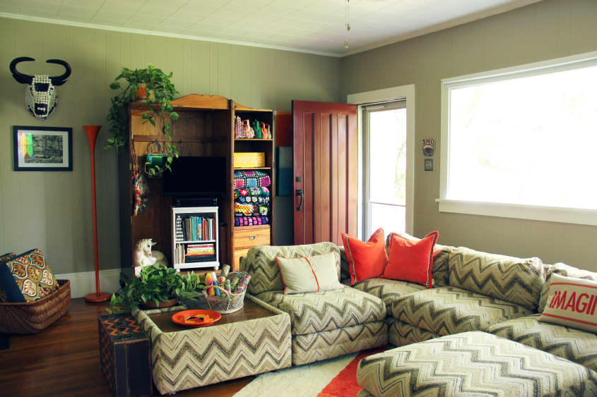 House Tour: An Eclectic Cottage in the Mountains | Apartment Therapy