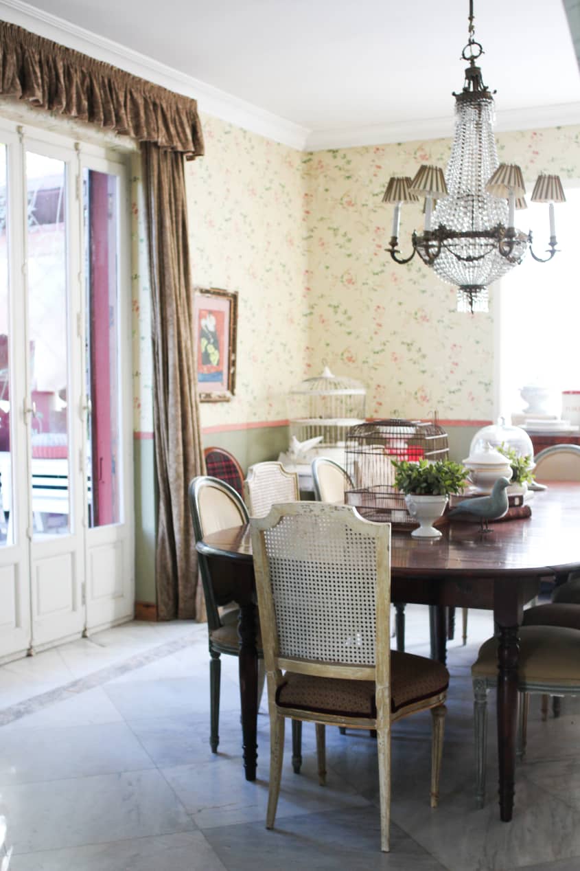 House Tour: A Spanish Shopkeeper's Vintage Valencia Home | Apartment ...