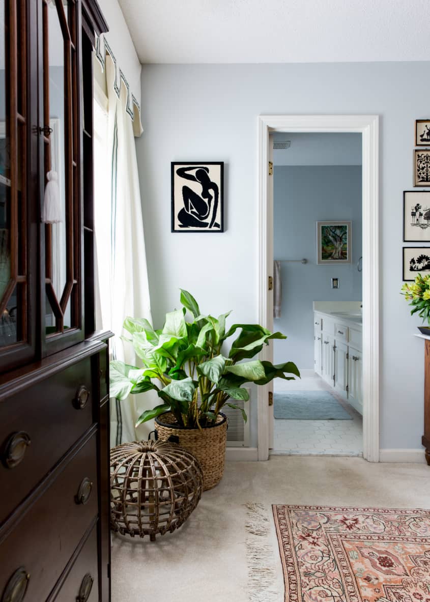 House Tour: A Colorful 90s Ranch South Carolina Home | Apartment Therapy