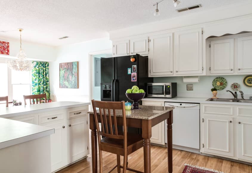 House Tour: A Colorful 90s Ranch South Carolina Home | Apartment Therapy