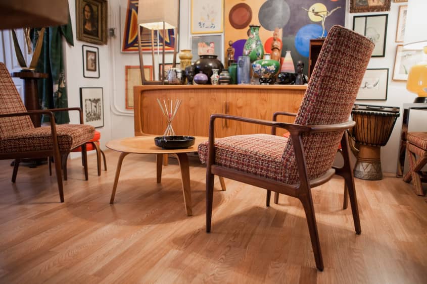 House Tour: A Couple Share a Colorful Chicago Studio | Apartment Therapy