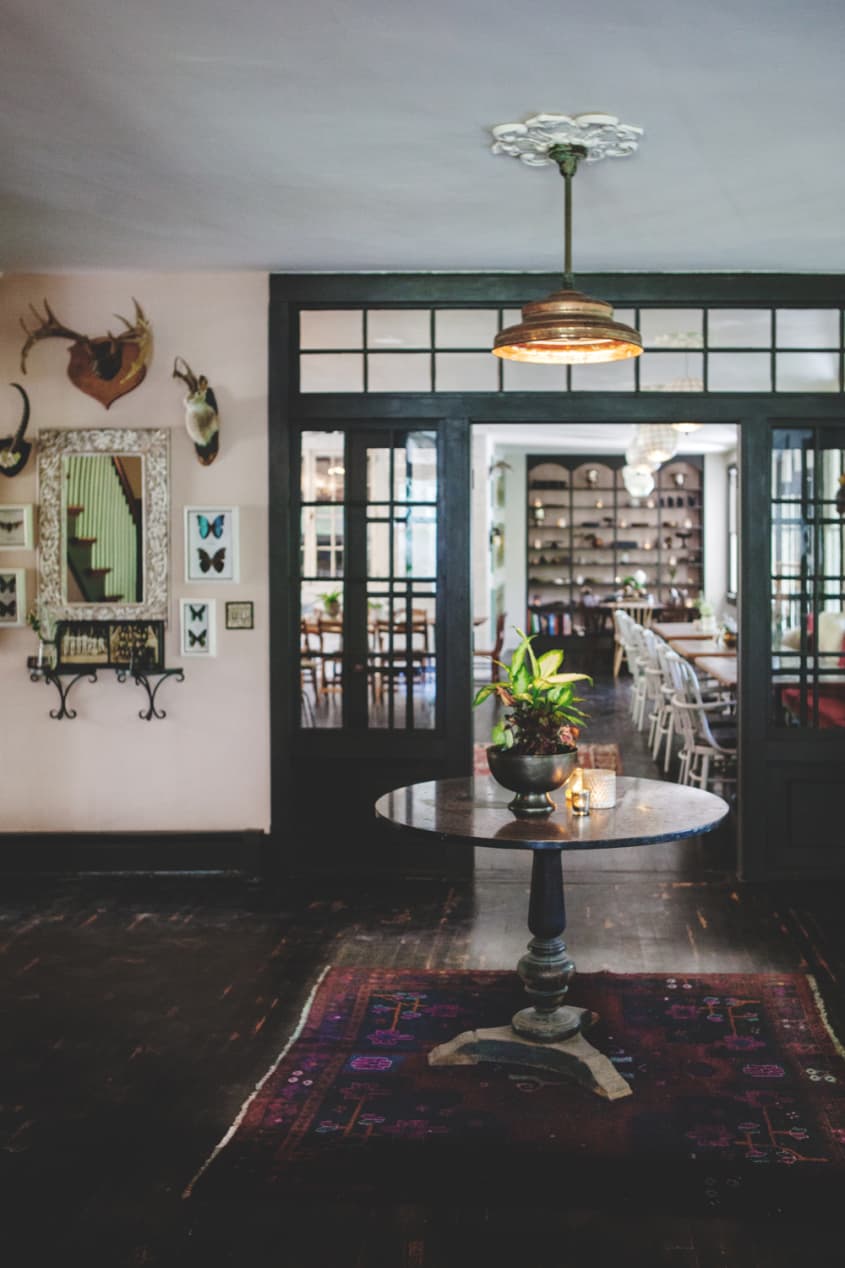 Hotel Tour: Dreamy, Rustic Modern Vintage Inn Style | Apartment Therapy