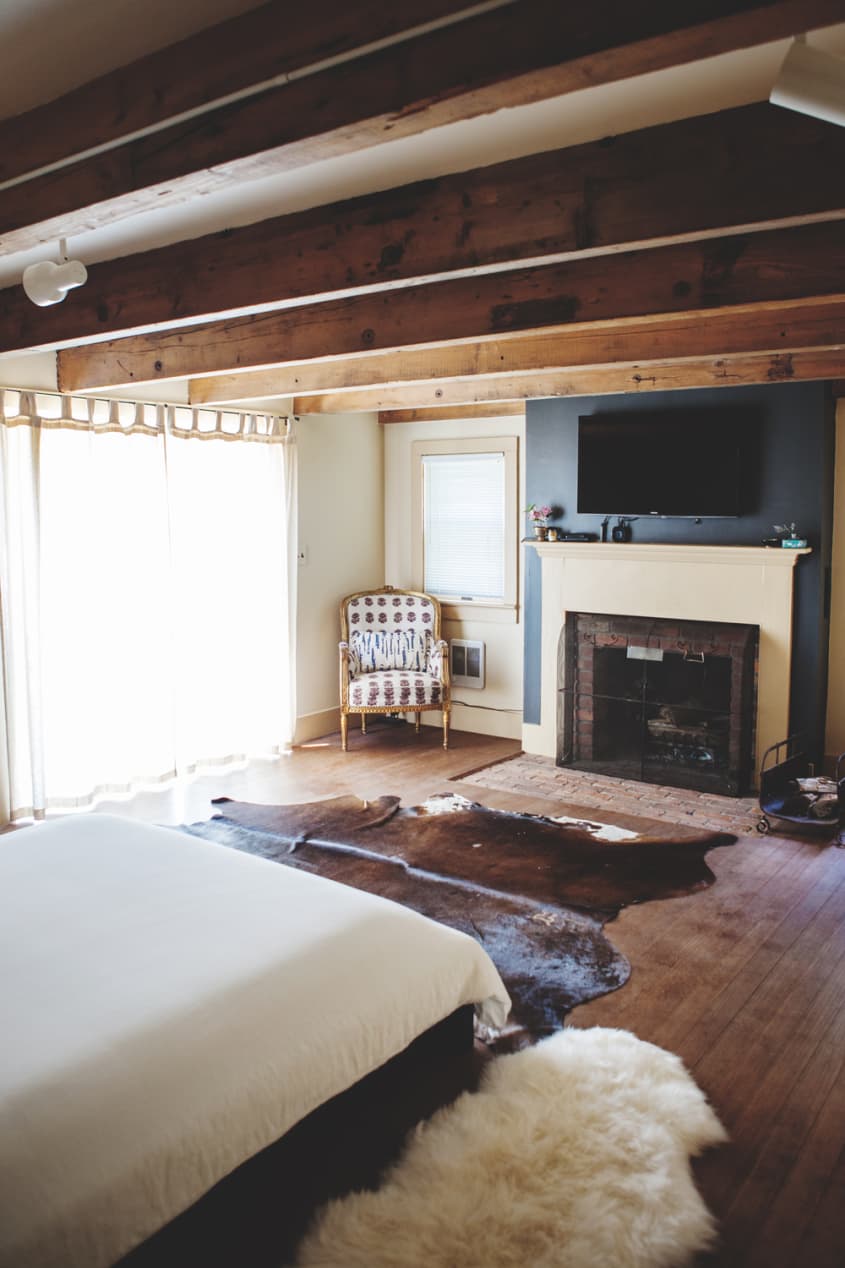 Hotel Tour: A Rustic Inn's Guest Rooms & Cottage | Apartment Therapy
