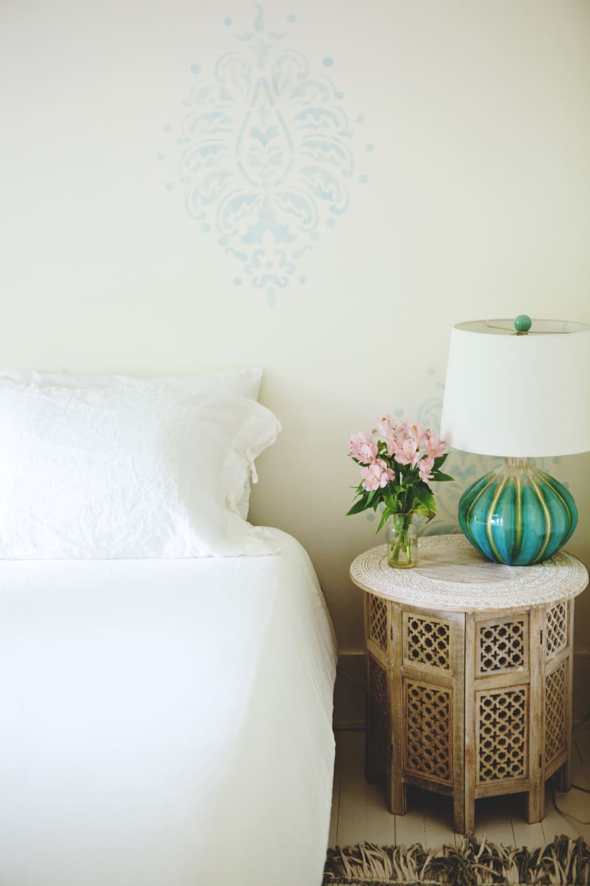 Hotel Tour: A Rustic Inn's Guest Rooms & Cottage | Apartment Therapy