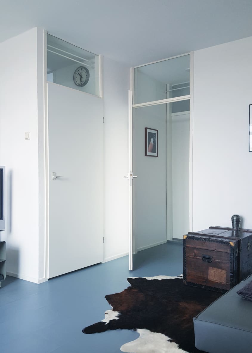 House Tour: A Modern, Minimal Amsterdam Studio | Apartment Therapy