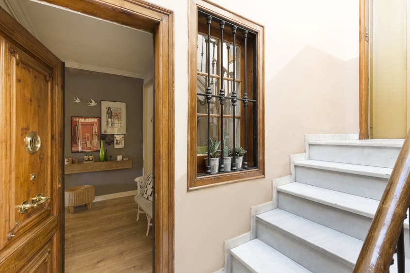 House Tour: A Splendid Spanish Apartment | Apartment Therapy