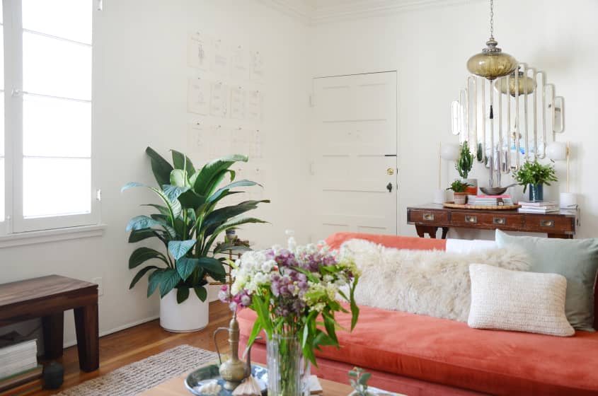 House Tour: An LA Apartment with Old-World Charm | Apartment Therapy