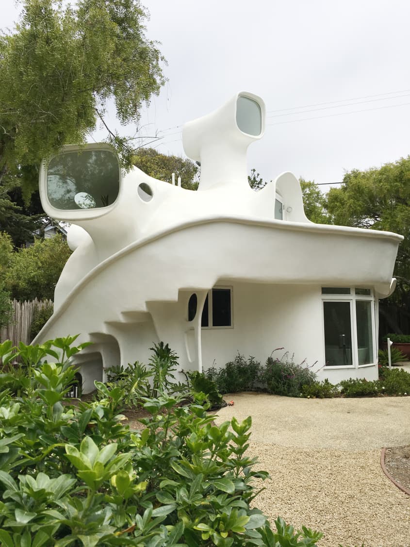 House Tour: Modern, Quirky California "Spaceship" House | Apartment Therapy