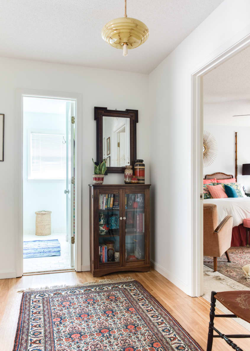 House Tour: A Colorful 90s Ranch South Carolina Home | Apartment Therapy