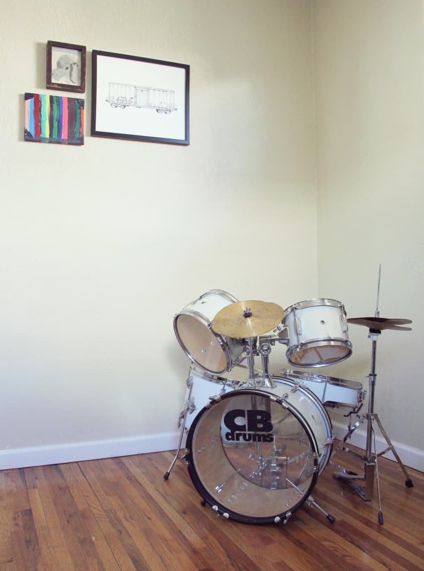 Jordan’s Proper Man Den | Apartment Therapy