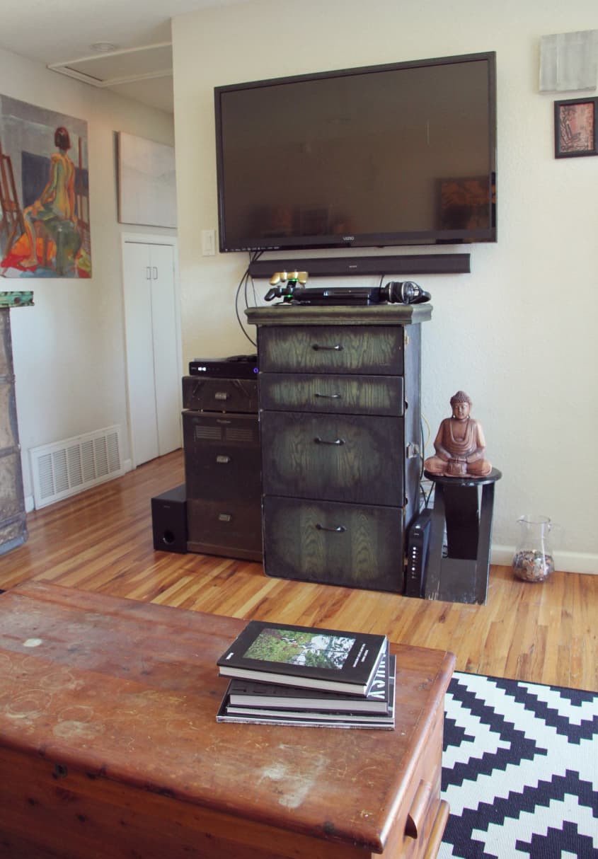 Jordan’s Proper Man Den | Apartment Therapy