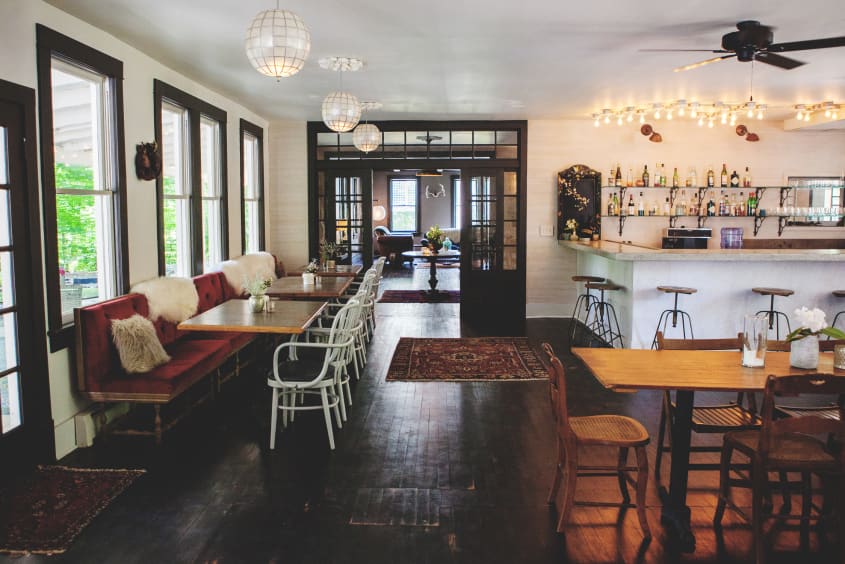 Hotel Tour: Dreamy, Rustic Modern Vintage Inn Style | Apartment Therapy