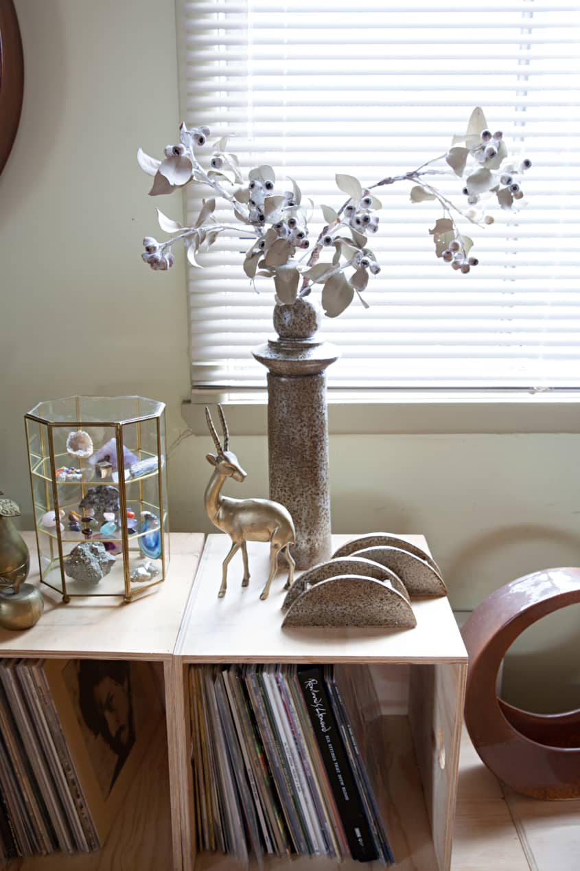 House Tour: A Vintage Retro Wonderland in Australia | Apartment Therapy