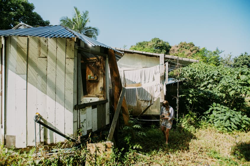 House Tour: An Organic Farm & Homestead in Hawaii | Apartment Therapy