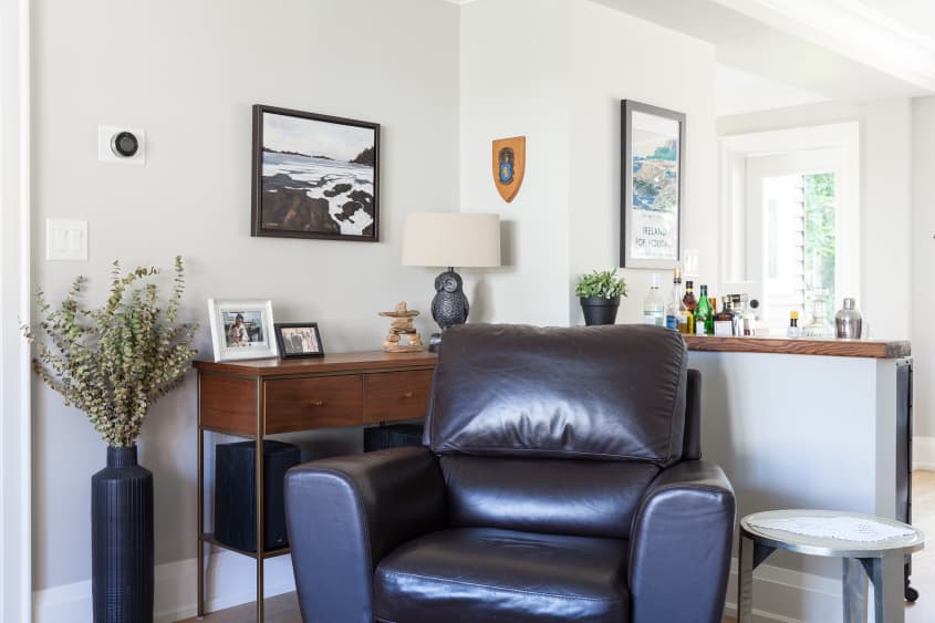 House Tour: A Family Cottage-Inspired Home in Canada | Apartment Therapy