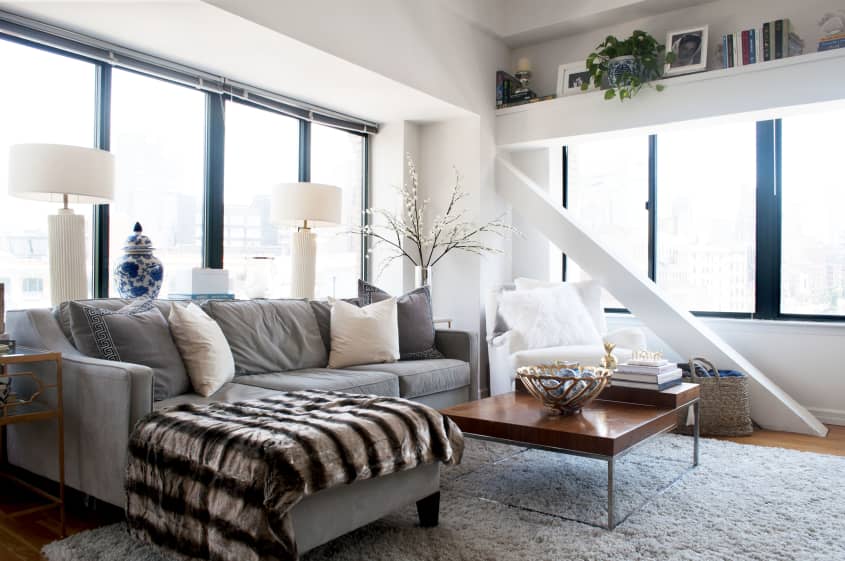 House Tour: A West Village Apartment with Wall-to-Wall Windows ...