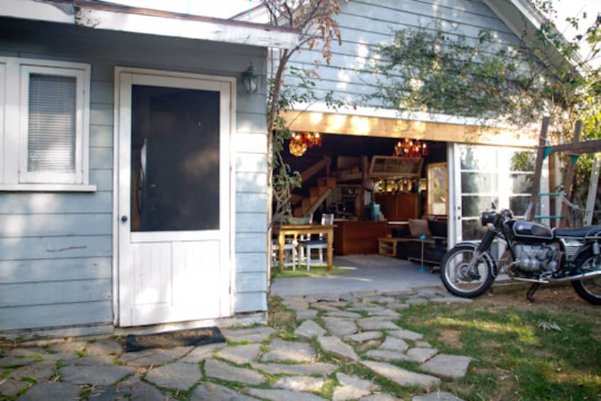 Chad’s Guest House & Reinvented Garage | Apartment Therapy