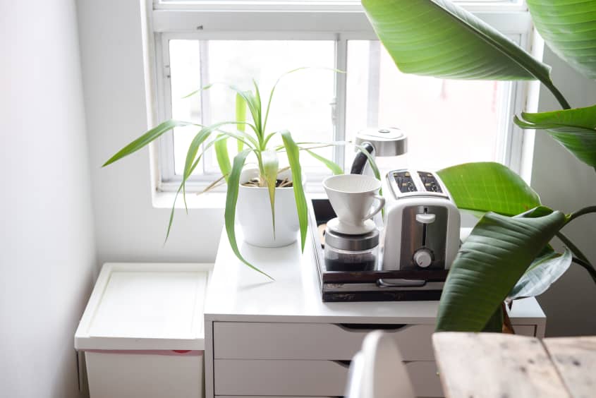 House Tour: A Minimal, Modern, Bright Toronto Loft | Apartment Therapy