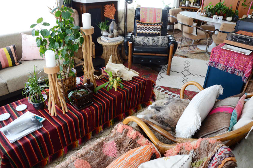 House Tour: A Maximalist, Layered Lounge in Oakland | Apartment Therapy