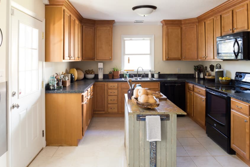 House Tour: An Eclectic Tri-level Family Home in Raleigh | Apartment ...