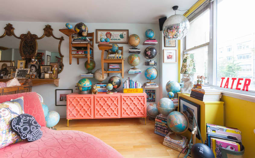 House Tour: A Pro Organizer's NYC Pop Culture Home | Apartment Therapy