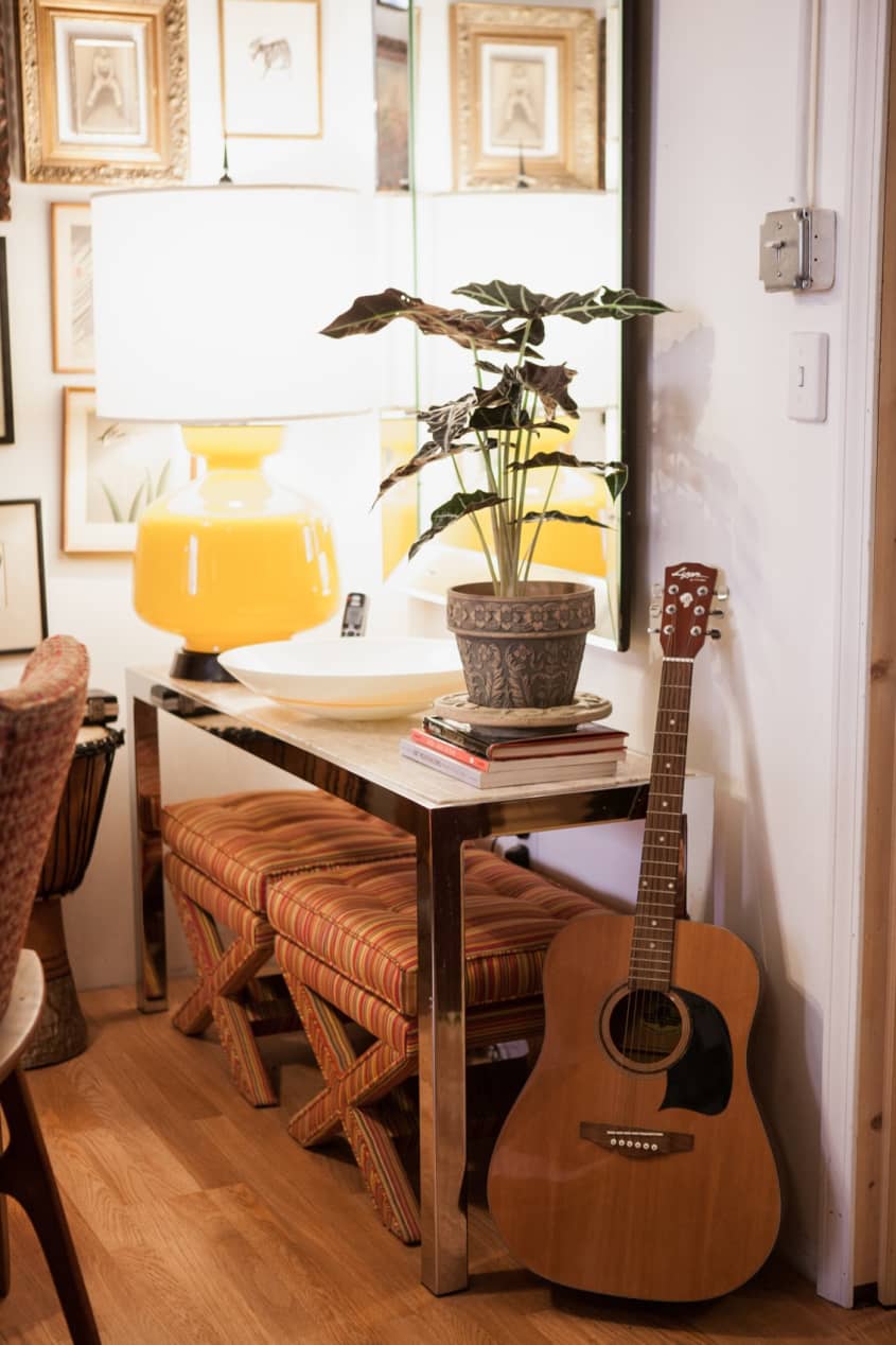 House Tour: A Couple Share a Colorful Chicago Studio | Apartment Therapy