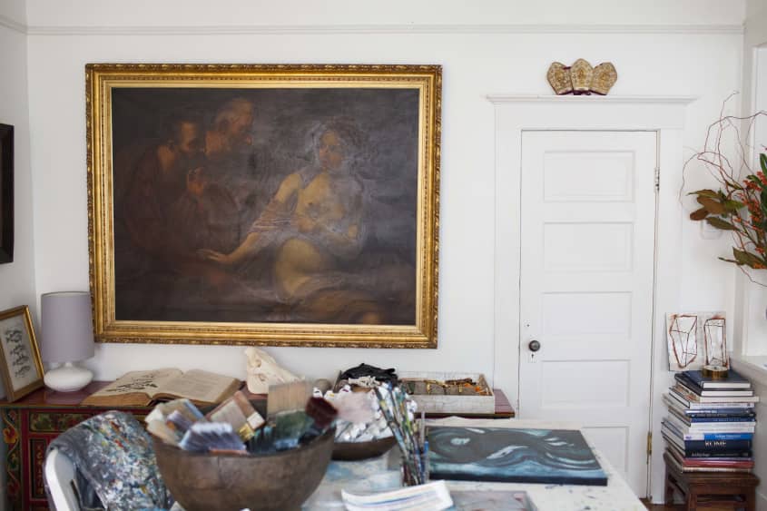 House Tour: An Artist's Soulful, Well-Lived Seattle Home | Apartment ...