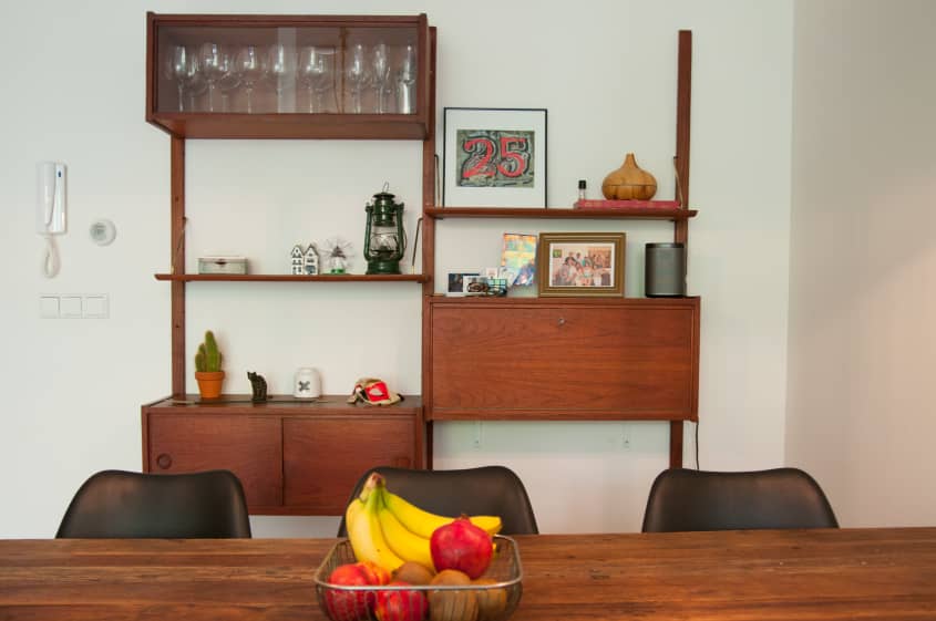 House Tour: A Mid-Century-Inspired Amsterdam Apartment | Apartment Therapy